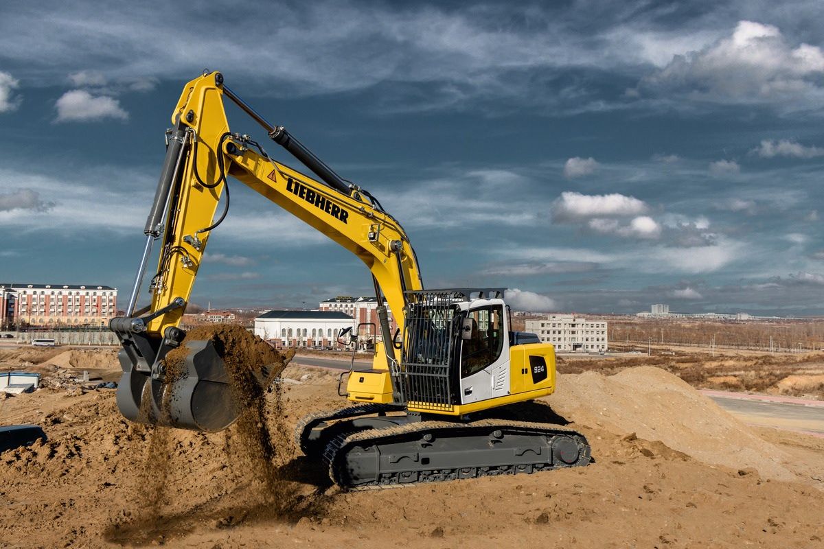 LIEBHERR R 928 Litronic Crawler Excavator