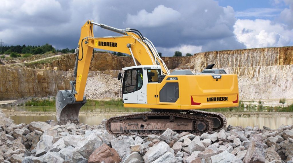 LIEBHERR R 930 Litronic Crawler Excavator